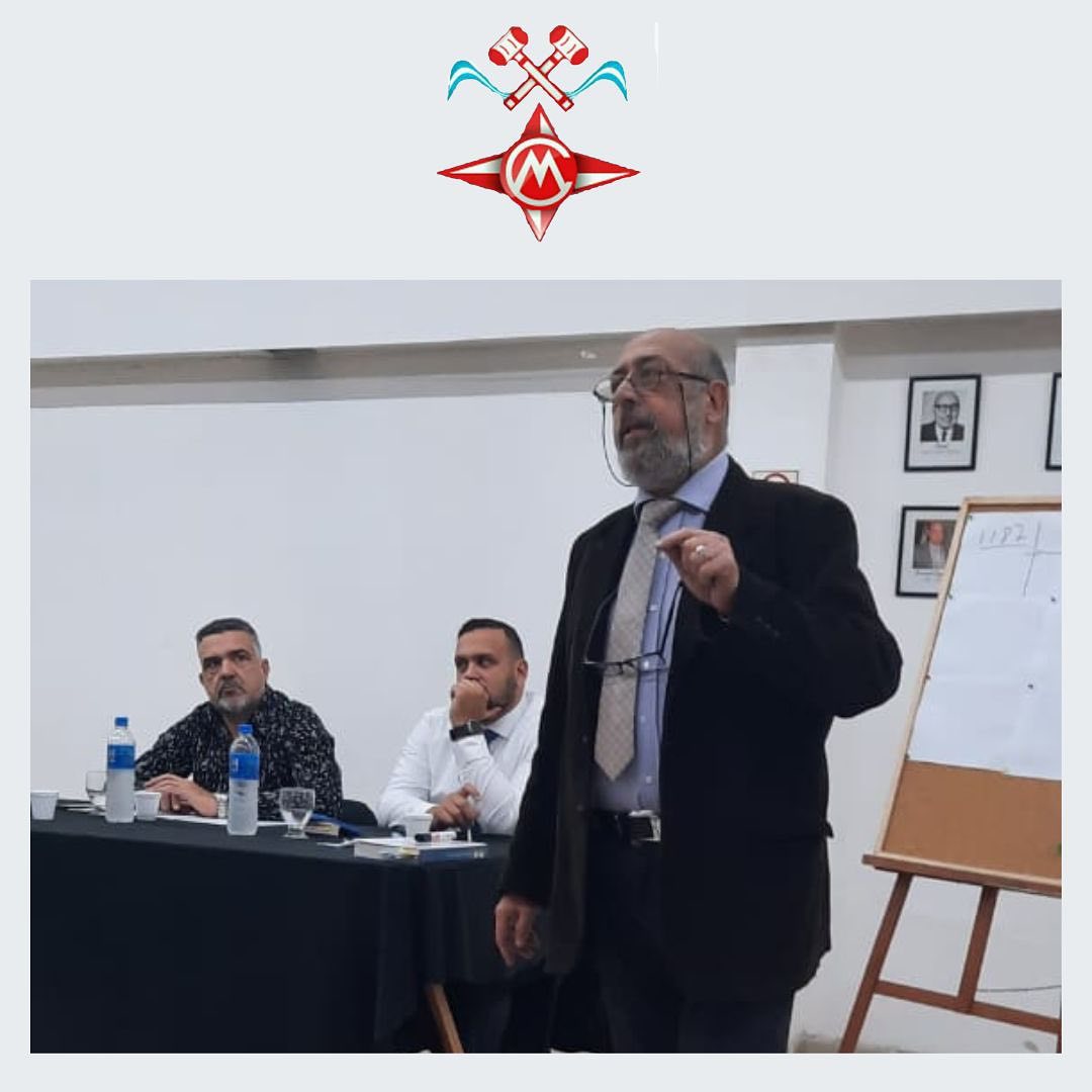 Charla del 6 de mayo con el Prof. Dr. Roberto Bruno